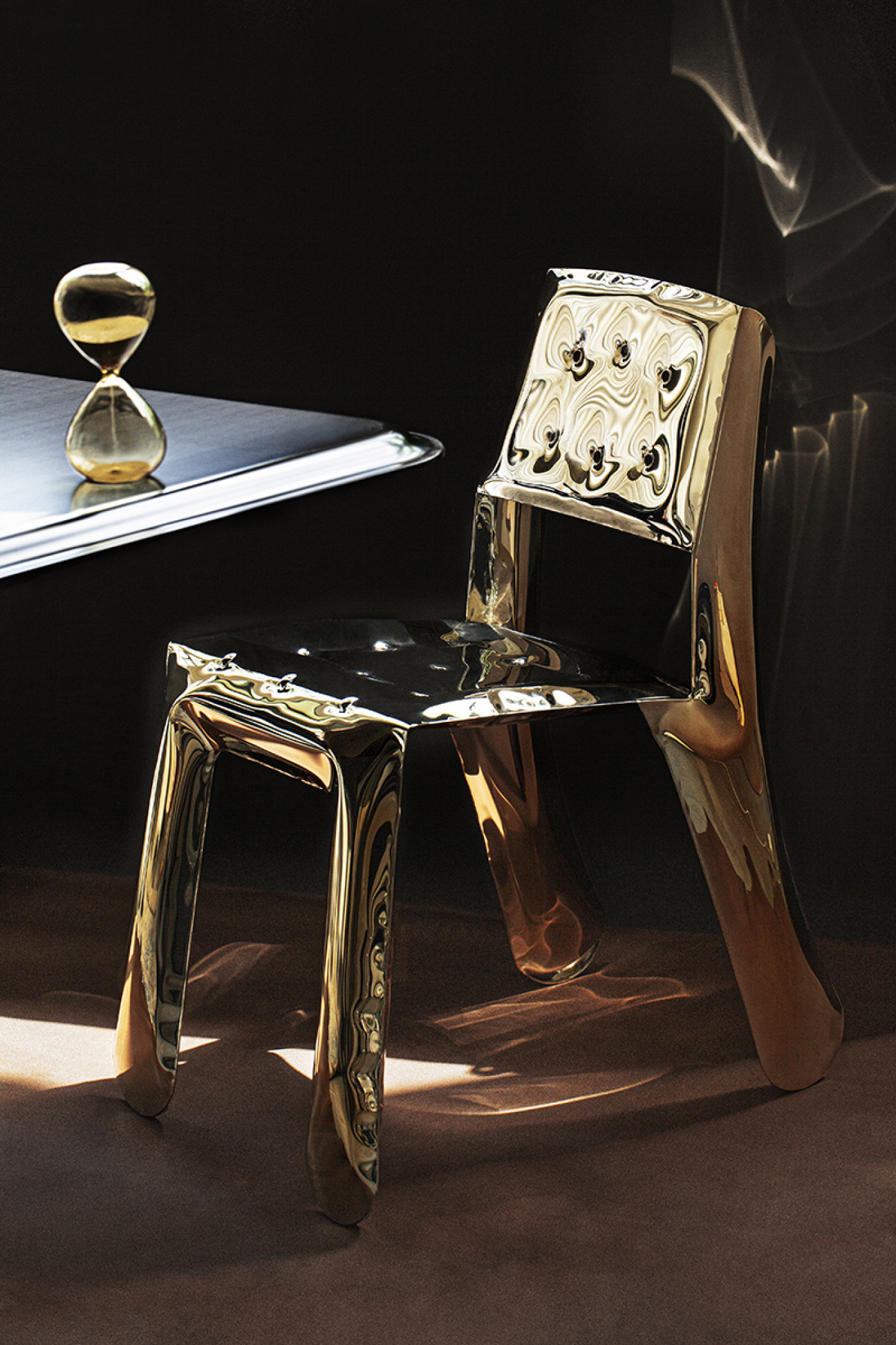 Chippensteel Stuhl von Zieta Studio Innovatives Design aus aufblasbarem Stahl Zieta Studio