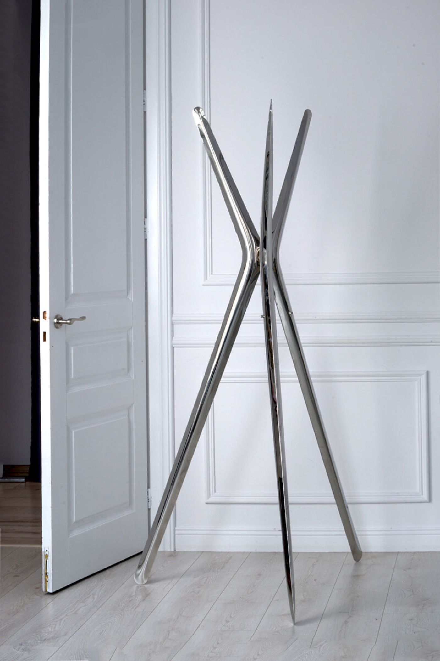 Snopek by Zieta Studio – Modern Three-Legged Standing Hanger - Zieta Studio
